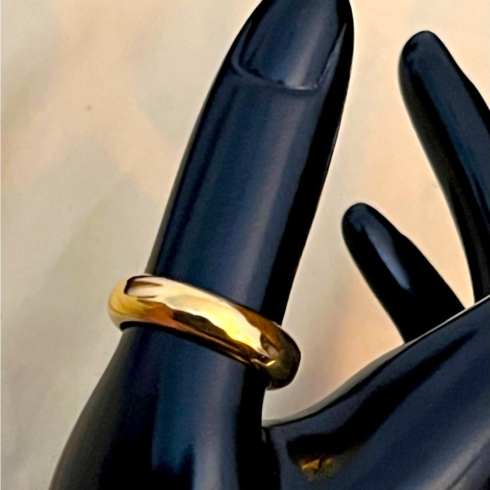 14k Gold Resin Core Band Ring - Gem